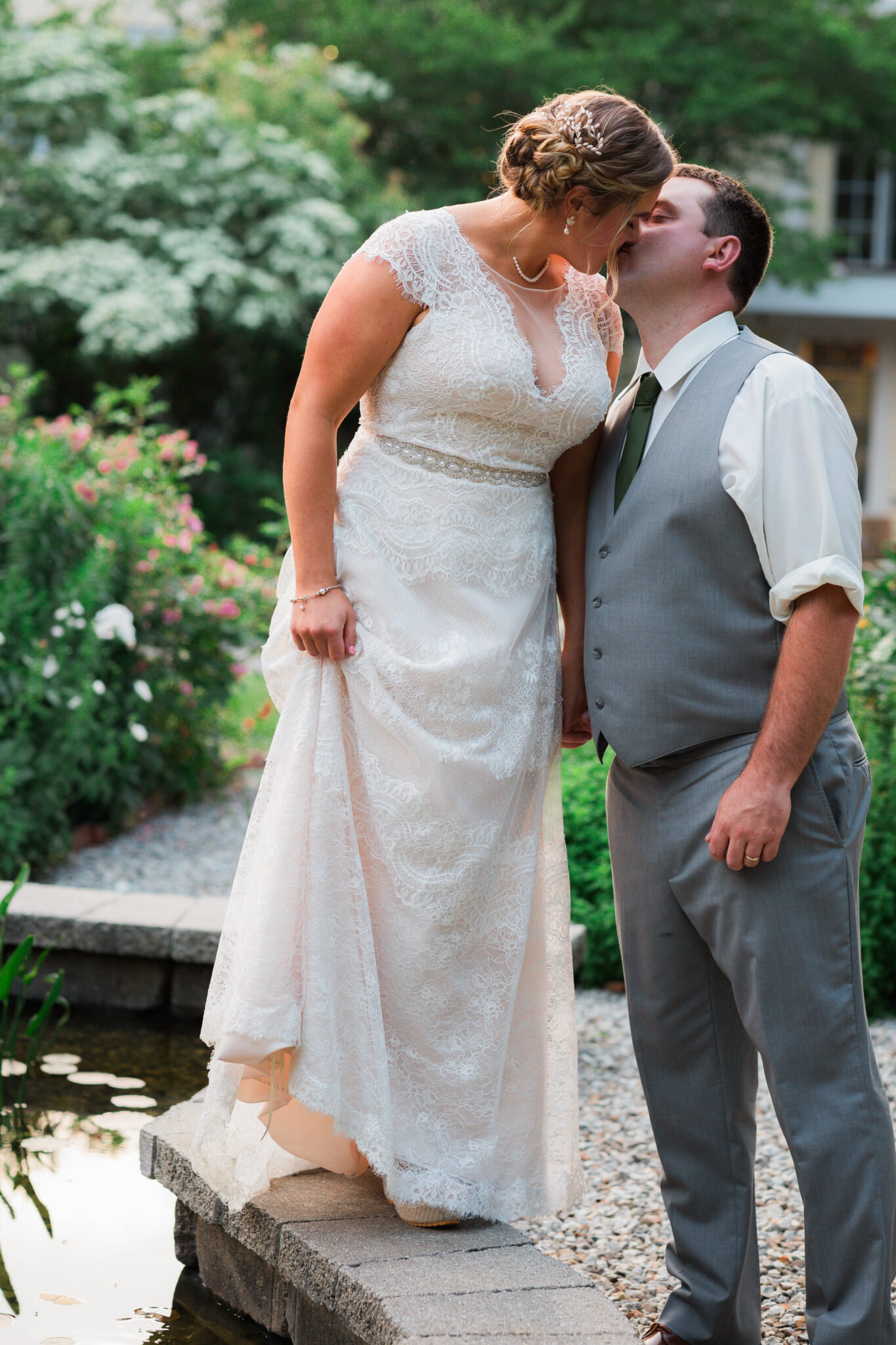 Newfound Lake Inn | Kiss the Bride Wedding Photography